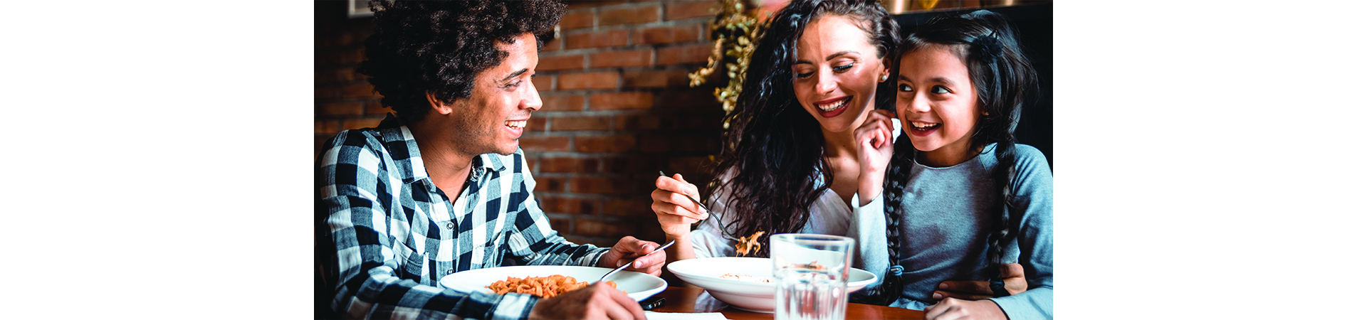 25 Dinnertime Conversation Starters Sure to Get Kids Talking